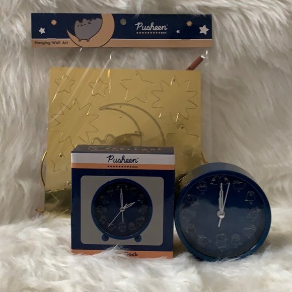 Pusheen | Wall Decor | Pusheen Cat Alarm Clock And Hanging Wall Art ...